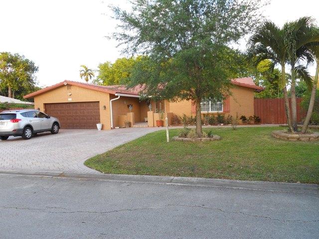 2755 NW 84th Ave, Coral Springs, FL 33065
