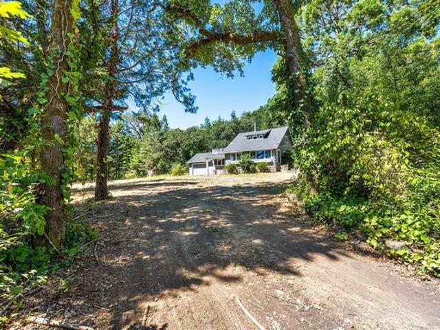 2755 Dyer Ave, Sebastopol, CA 95472