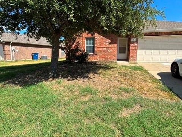 2755 Hacienda Lake Drive