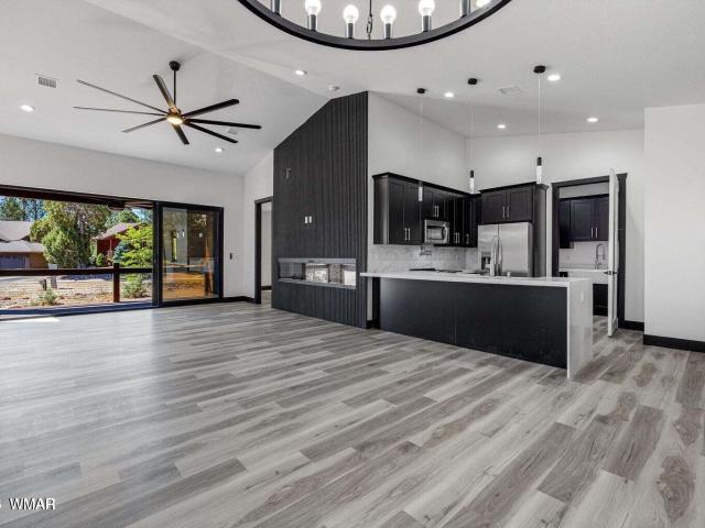 2755 Villa Loop
