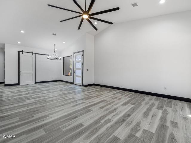 2755 Villa Loop