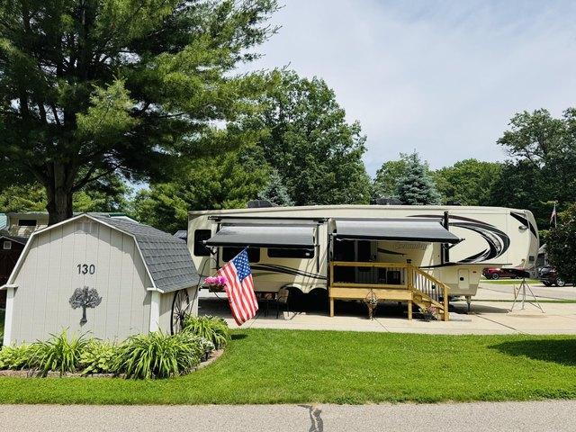2757 Owens Dr Unit 130, Houghton Lake, MI 48629