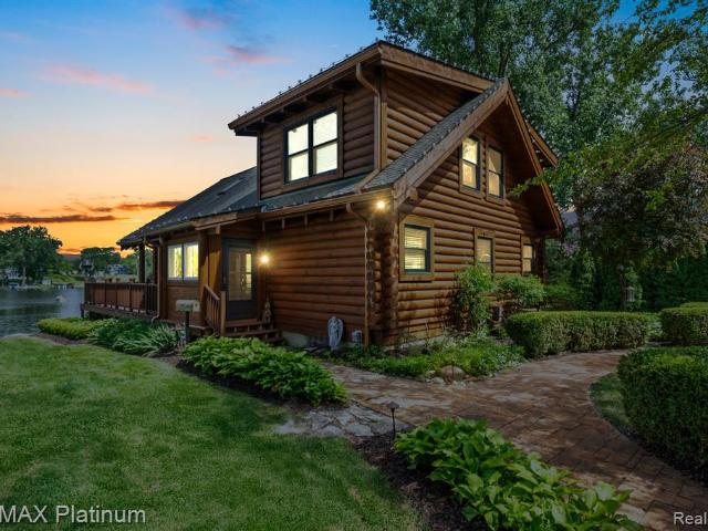 2757 S Hacker Road