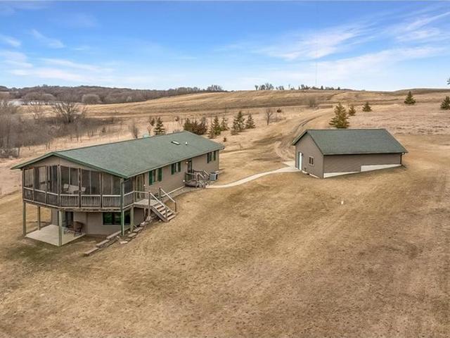 27588 th St, Underwood, MN 56586