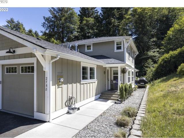 2758 NE 19th St, Lincoln City, OR 97367