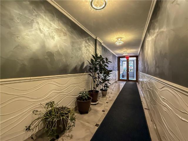 2758 Ocean Avenue, Unit 8B
