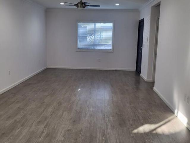 2758 W 12th Street