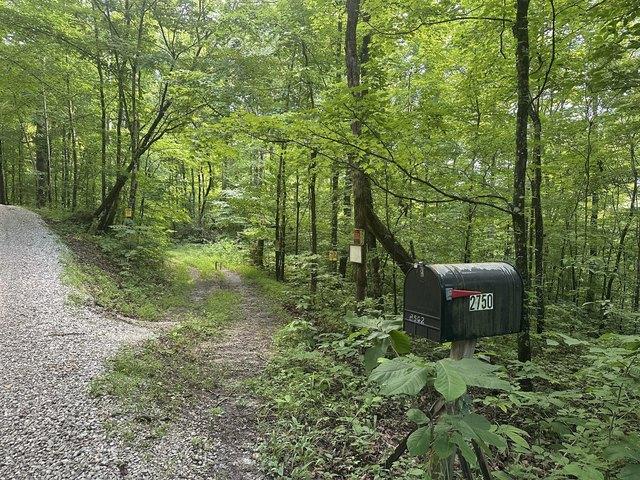 2758 Zion Rd, Monticello, KY 42633