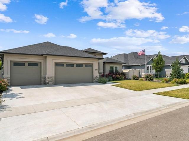 2759 E Sawtelle Peak St, Meridian, ID 83642