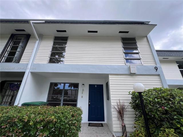 2750 N 34th Ave # 9D, Hollywood FL 33021 #9D Hollywood