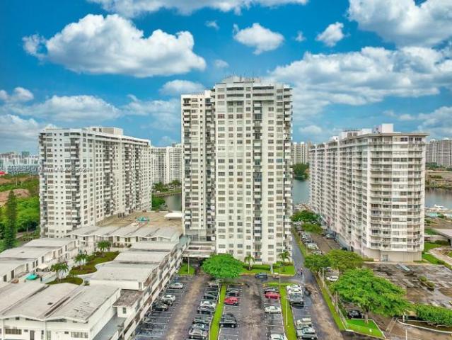 2750 NE 183rd St #1107, Aventura, FL 33160