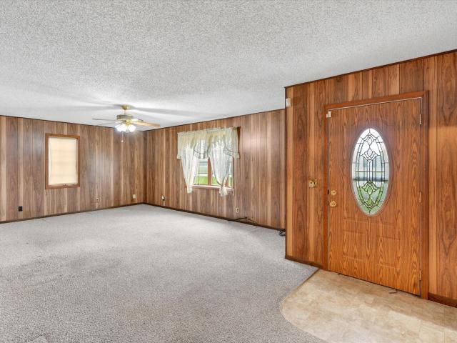 2750 E Highway 97