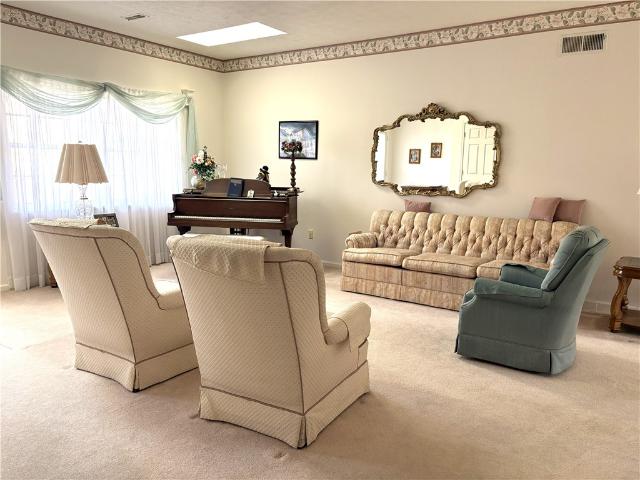 2750 Iowa Dr 25