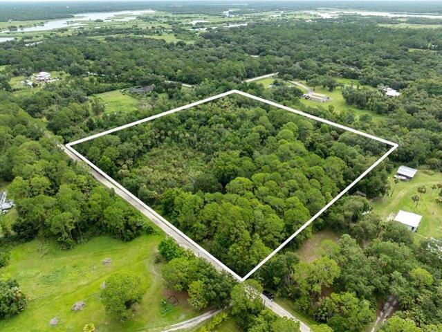 2750 Perch Rd, Geneva, FL 32732