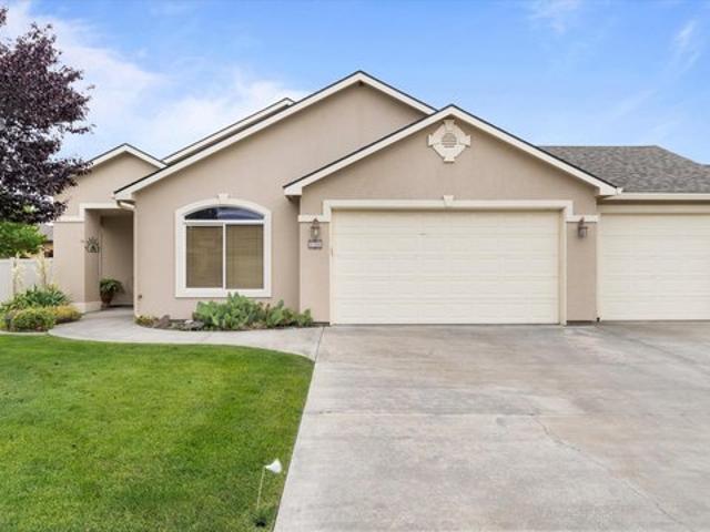 2750 Stonecreek Dr, Richland, WA 99354