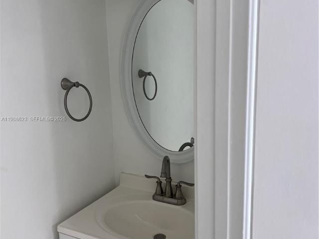 2750 W 76th St, Unit 208, Hialeah, FL 33016 | MLS #A11988