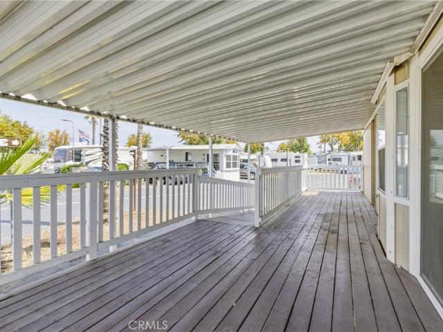 2750 W Acacia Ave