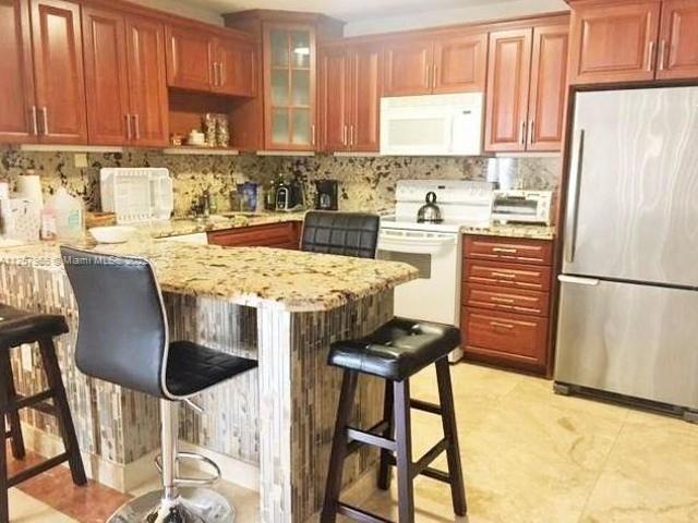 2750 183rd St NE #1003, Aventura, FL 33160