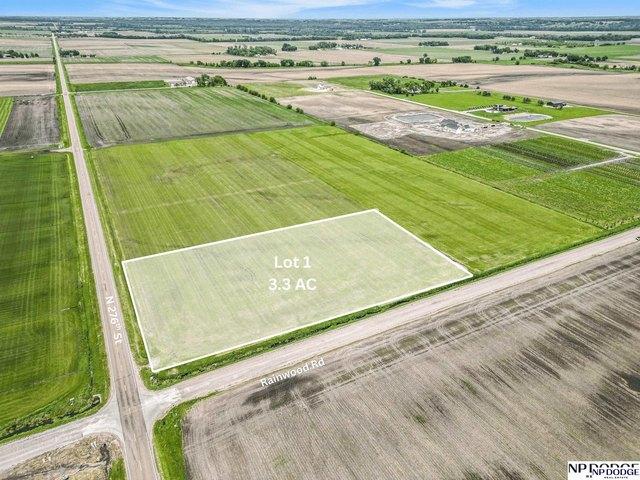27510 Rainwood Rd, Valley, NE 68064