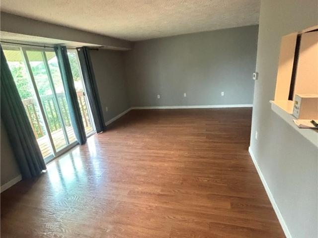 27512 Evergreen Run