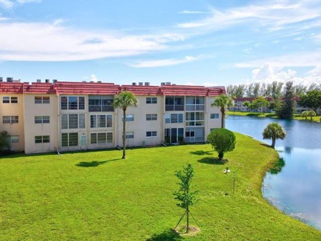 2751 E Sunrise Lakes Dr Apt 204, Sunrise, FL 33322