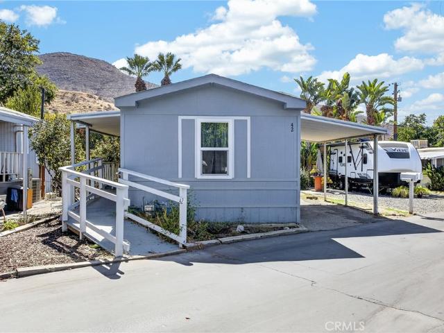 2751 Reche Canyon