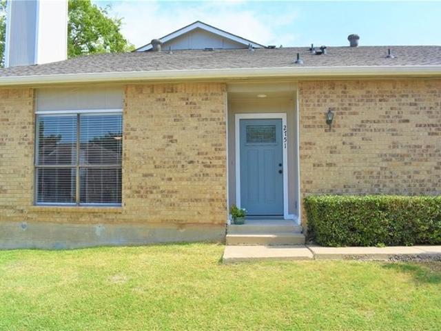 2751 Stonecreek Ct, Carrollton, TX 75006