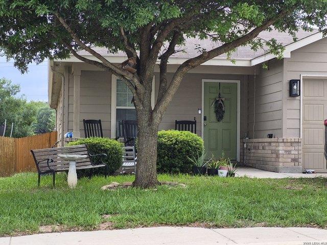 27523 Lasso Bnd, San Antonio, TX 78260