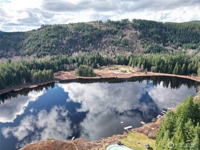 27525 W Lake Riley Rd, Arlington, WA 98223
