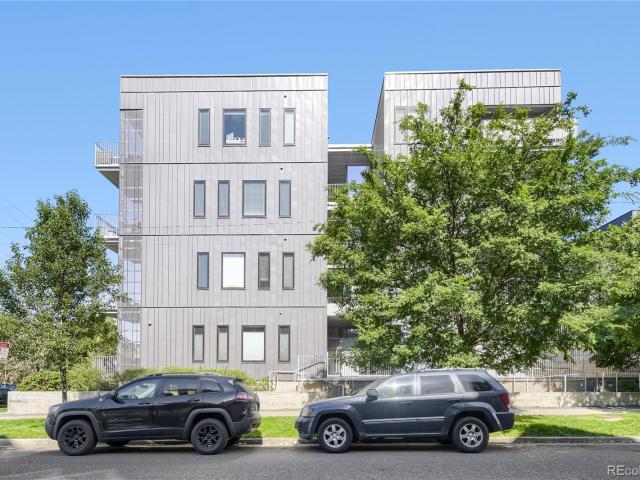 2752 N Clay Street # 202