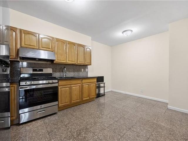 2752 Ocean Ave Apt 3B, Brooklyn, NY 11229