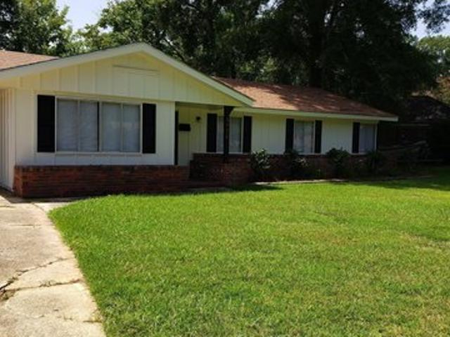 2752 Baldwin Brook Dr, Montgomery, AL 36116
