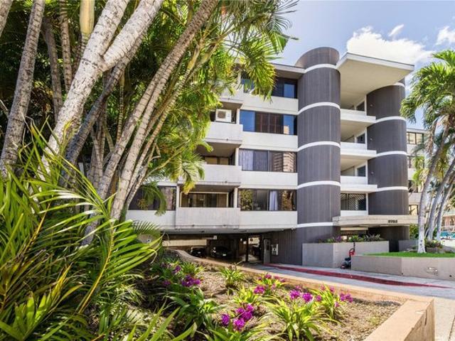 2752 Kaaha St Apt 309, Honolulu, HI 96826