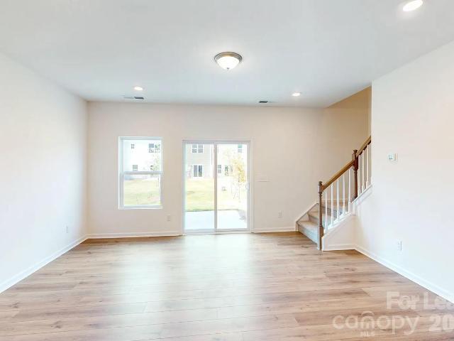2752 Yeager Drive