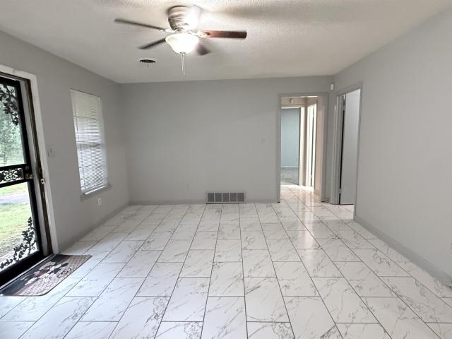 2753 e skyline cir