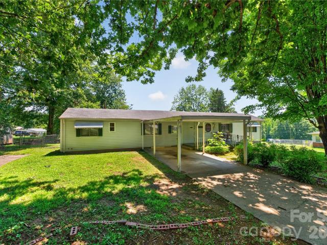 2753 Fairwood Drive