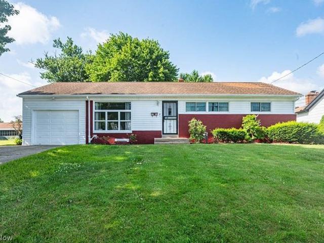 2753 Sierra Dr, Youngstown, OH 44511