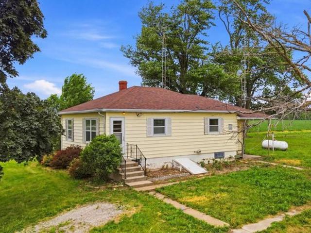 2753 th St, New London, IA 52645