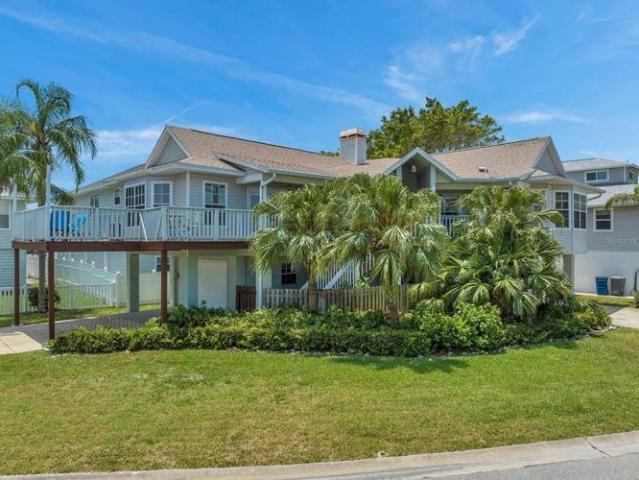 275 126th Ave, Treasure Island, FL 33706