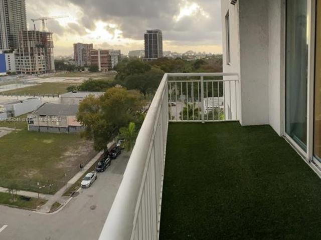 275 18th St NE #803, Miami, FL 33132