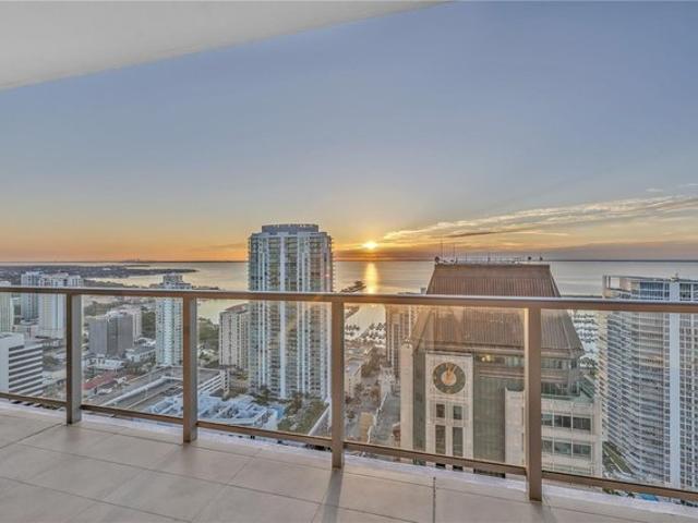 275 1st Ave S Unit 3704, Saint Petersburg, FL 33701