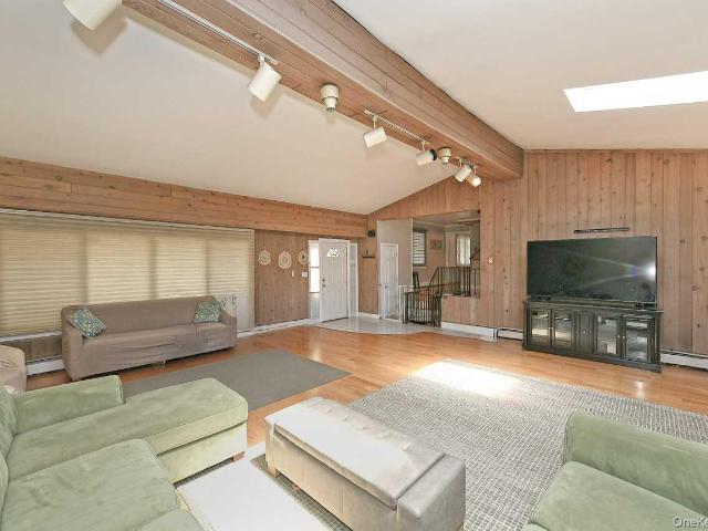 275 36th Street
