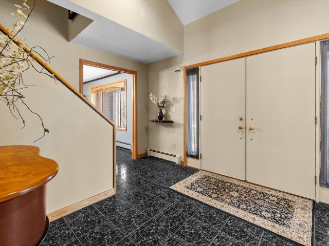275 Chestnut St, Uxbridge, MA 01569 | MLS #73498 | Compass