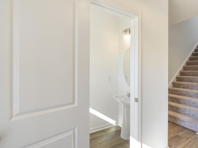 275 Claude Cir