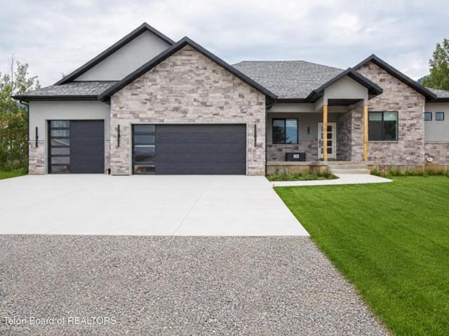275 Alta Dr, Star Valley Ranch, WY 83127