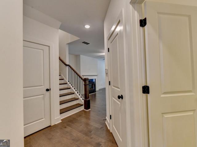 275 Auburn Valley Way