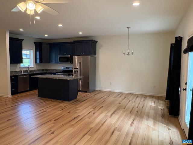 275 barrington dr