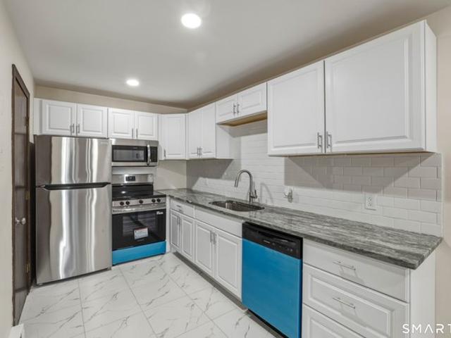275 Broad St Apt 9, Meriden, CT 06450