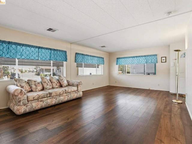 275 Burnett Ave, Unit 40, Morgan Hill, CA 95037 | MLS #41130 | Compass