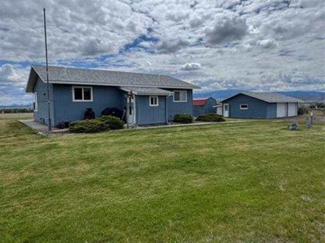275 Goose Bay Ln, Townsend, MT 59644
